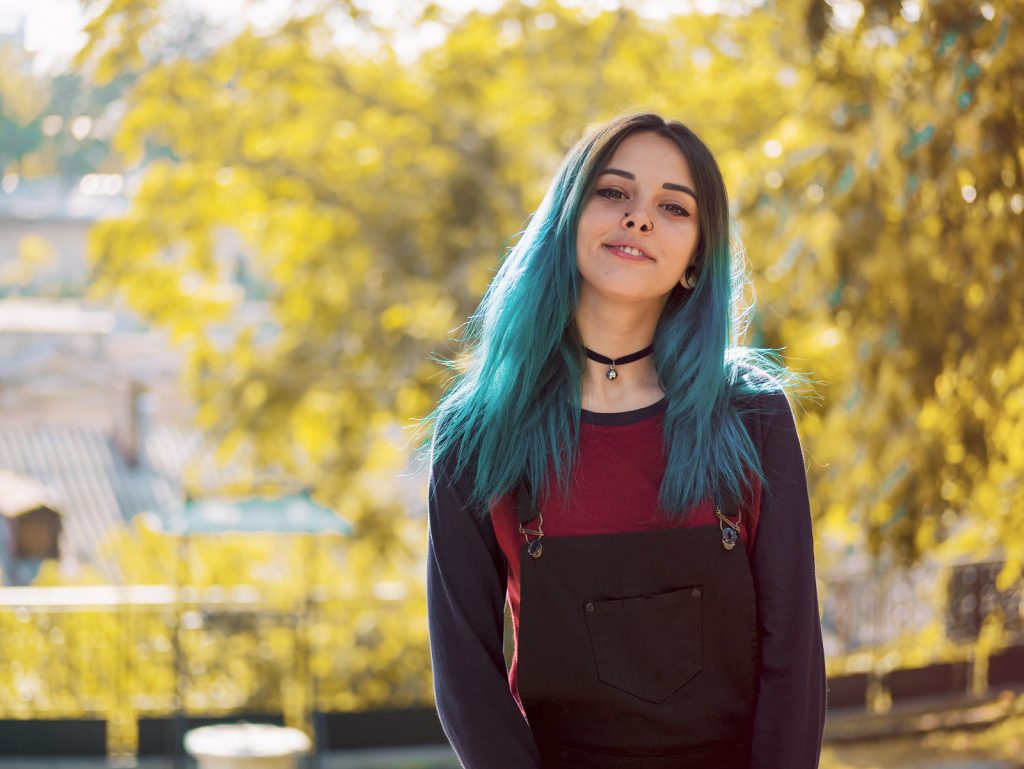 5 tips for supporting your teen while they find their own identity ...